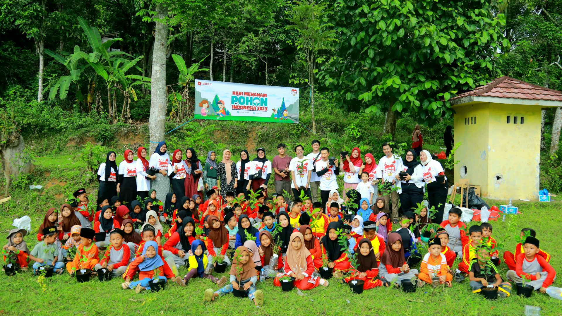 Gandeng ISBANBAN Foundation, SiCepat Ekspres Berikan Edukasi Lingkungan ...